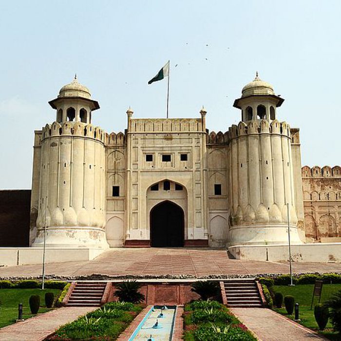 Badshahi mosque - Fascinating Pakistan